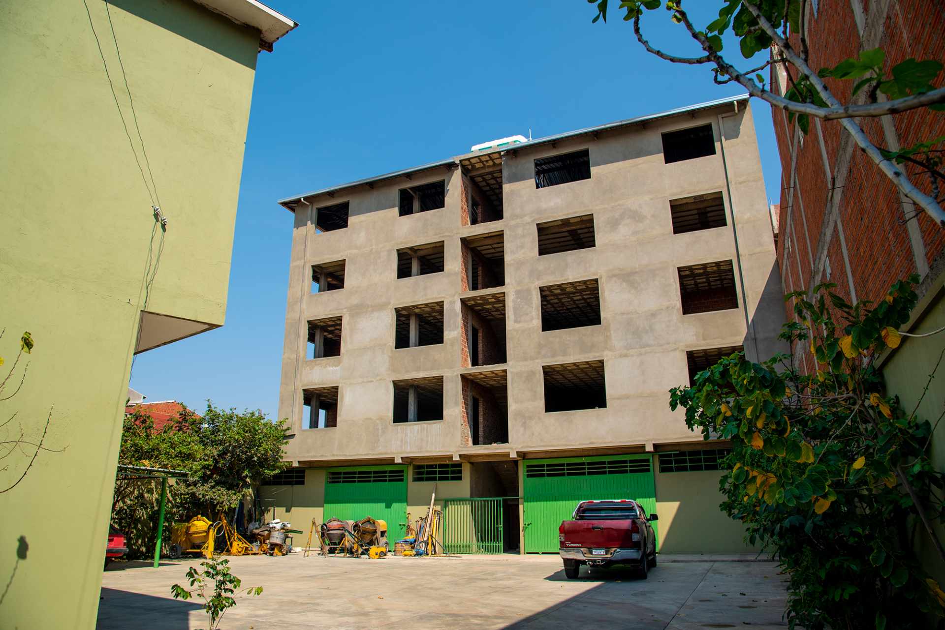 Calle Inquisivi a media cuadra Av. 6 de Agosto Sur Cochabamba, | UltraCasas.com $us 463,000 [UC ...