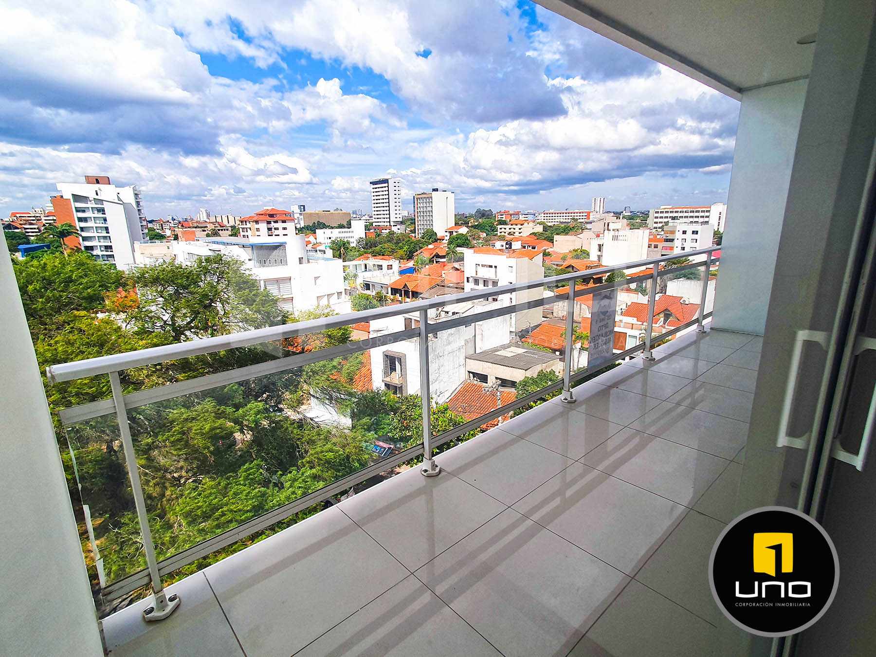 LINDO DEPARTAMENTO AMOBLADO EN EDIFICIO CHRONOS ZONA EQUIPETROL | UltraCasas.com $us 850 [UC-967597]