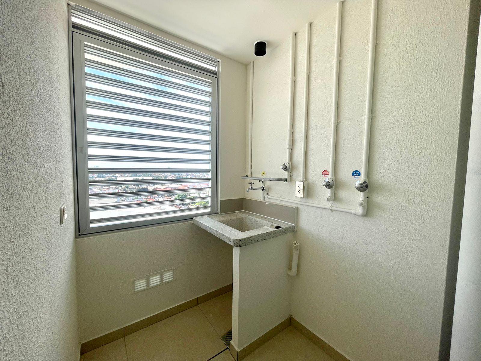 DPTO DE 3 DORMITORIOS EN VENTA MACORORO 14 | UltraCasas.com $us 130,800 ...